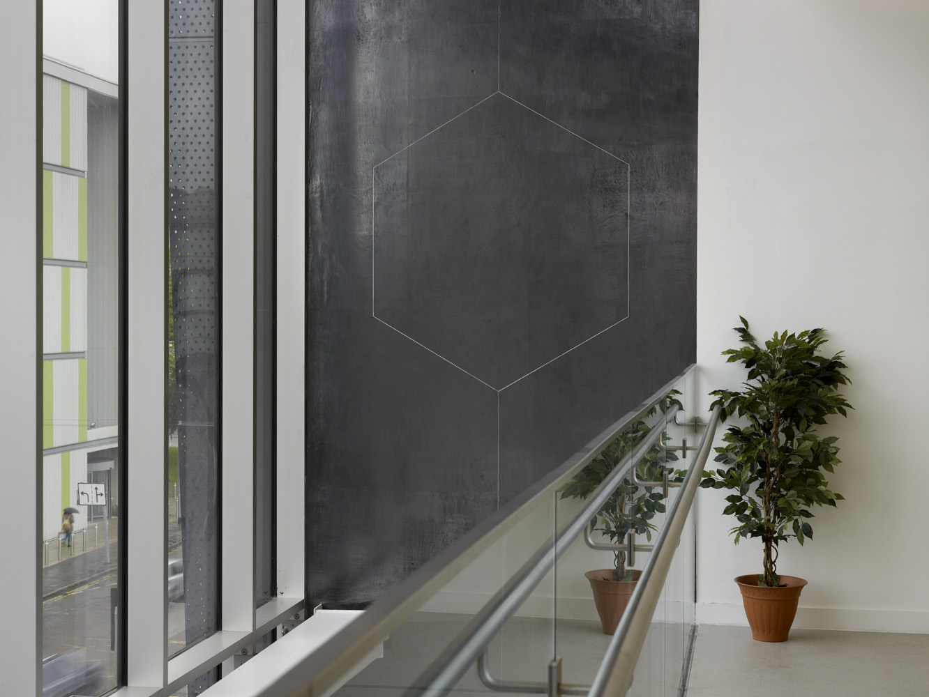 University Unveils Three-Storey Graphene Wall